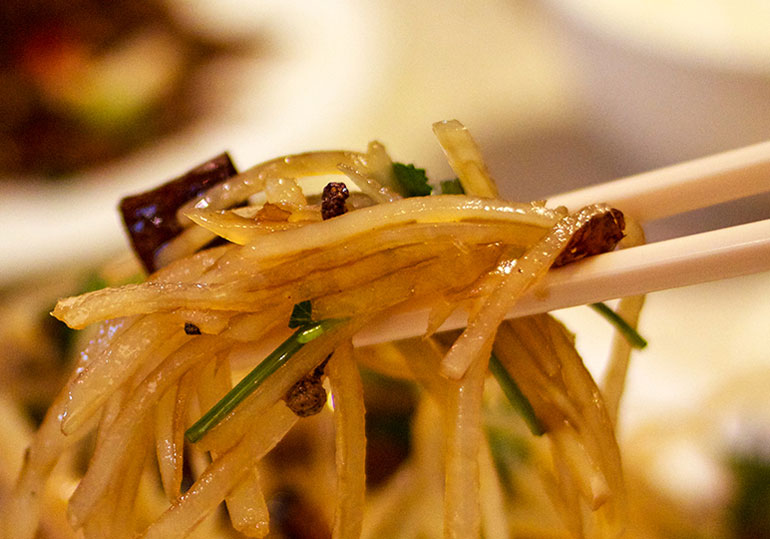 Getting Hot With Spicy Hunanese Fare At Kingsway’s “Lucky Noodle ...