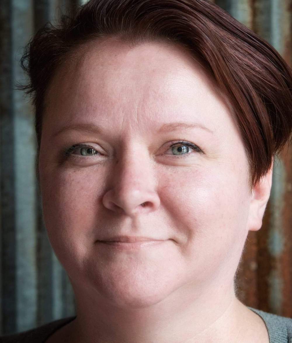 Christina Cottell Does ‘The Dishes’ – Scout Magazine